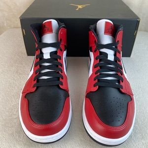 Jordan | Shoes | Nike Air Jordan Mid Chicago Black Toe Authentic | Poshmark